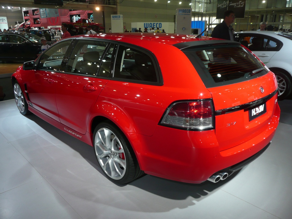 HSV Clubsport Tourer (VE) R8 6.2 V8 (431 Hp)